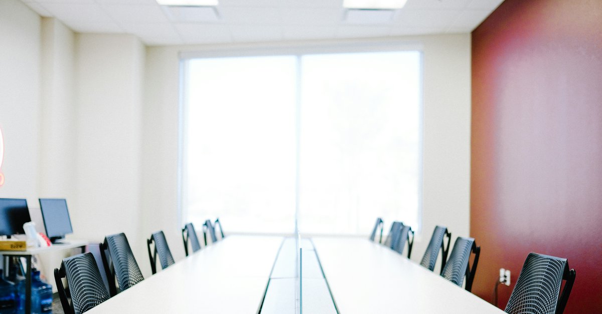 Benefits of Different Meeting Room Layout Options | Spacepool