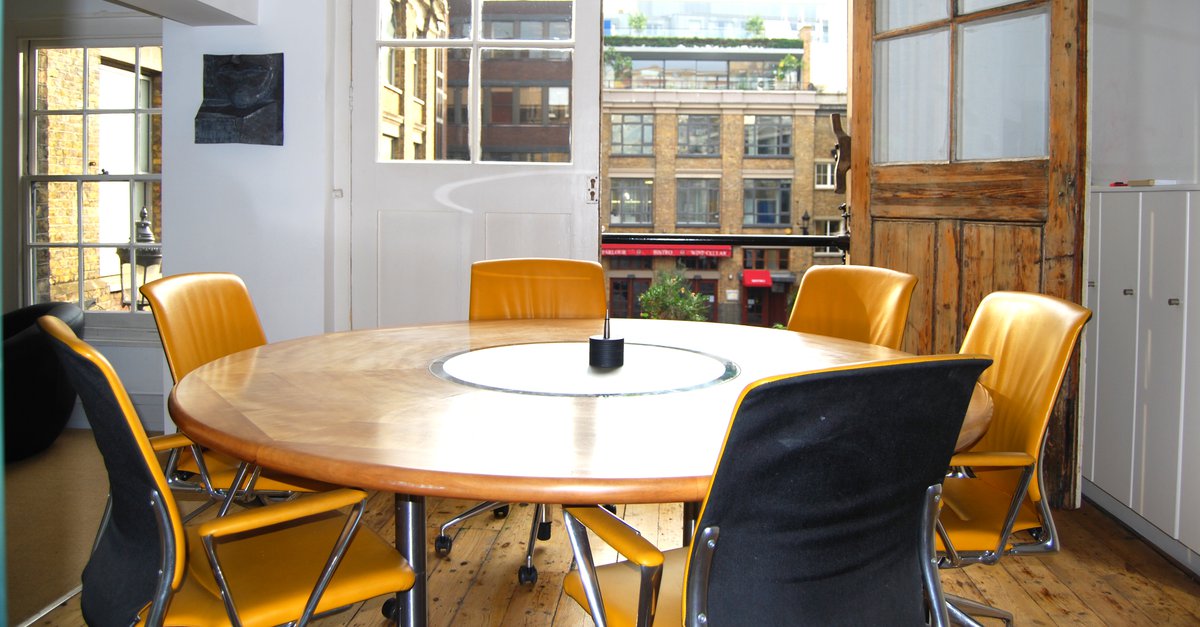 Bleeding Heart Yard, EC1N. Up to 10 fixed desks.